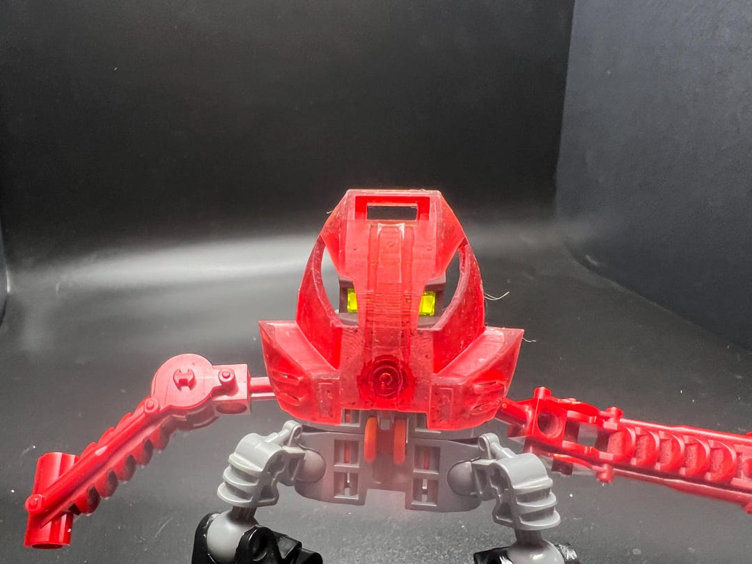 G1 Bionicle Kanohi Mask of Speed Kakama (red) - Etsy