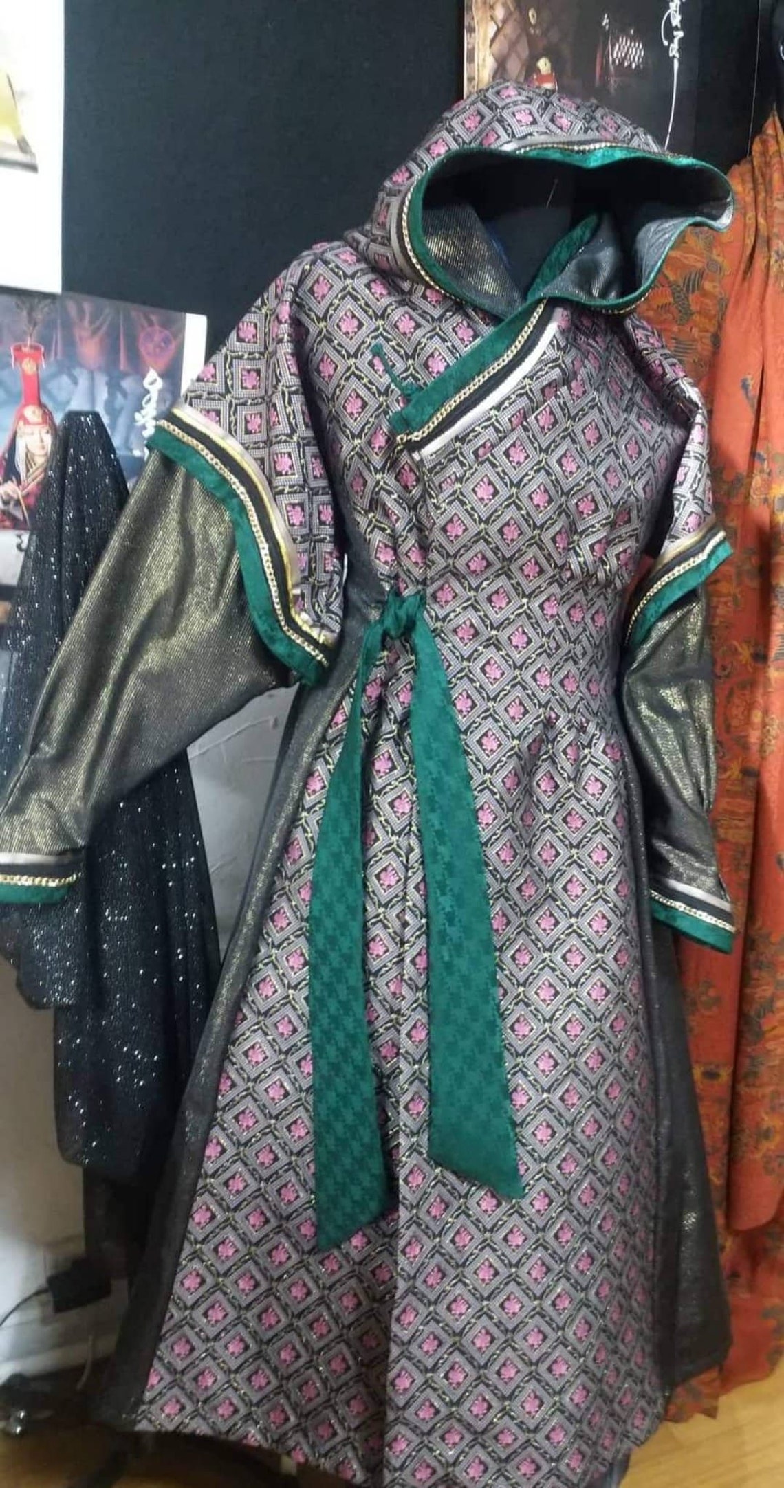 Mongolian Deel Traditional Costume by Hunnu Fashion unique - Etsy UK