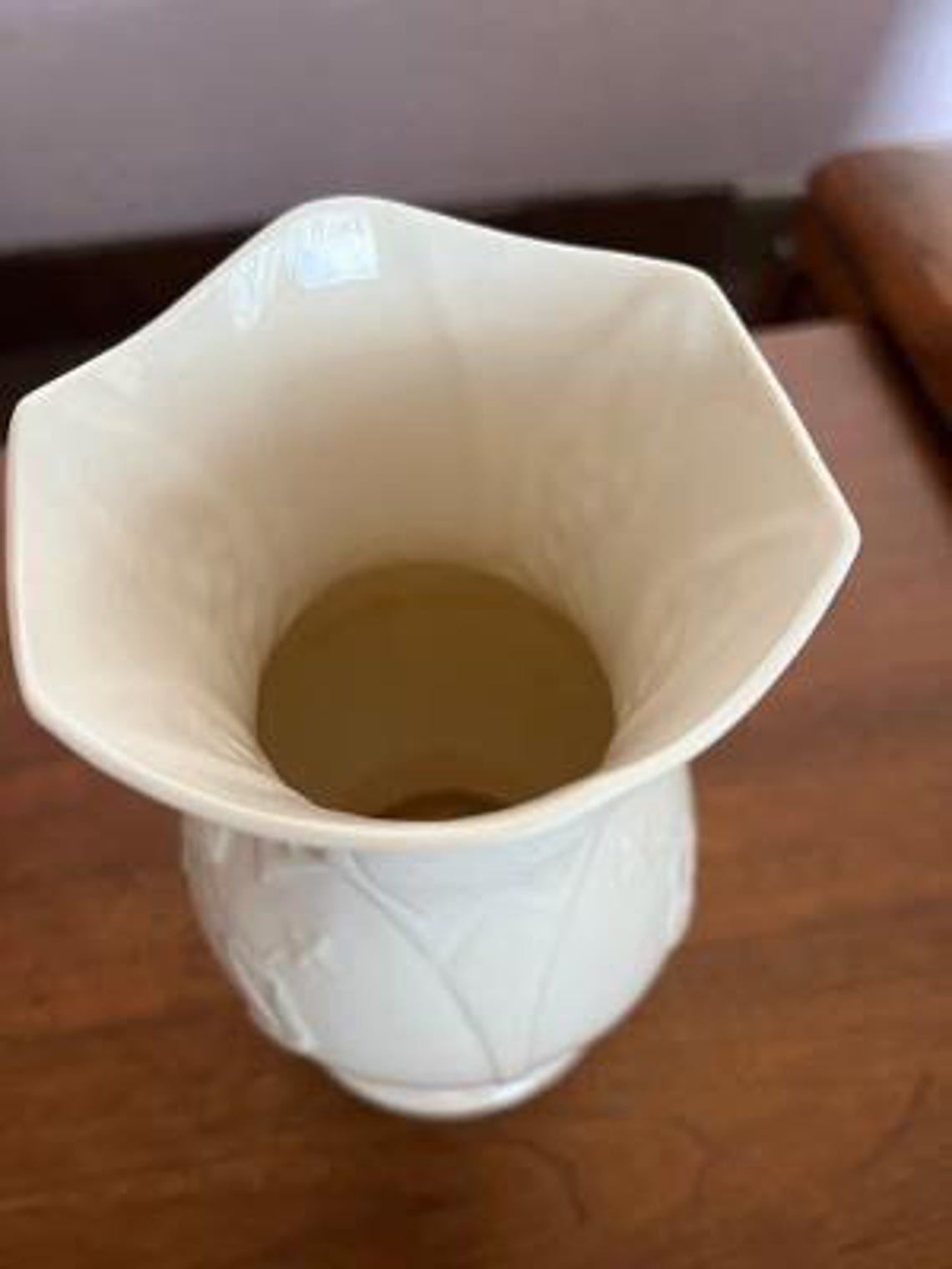 Vintage Beleek Shamrock Vase Made in Ireland - Etsy