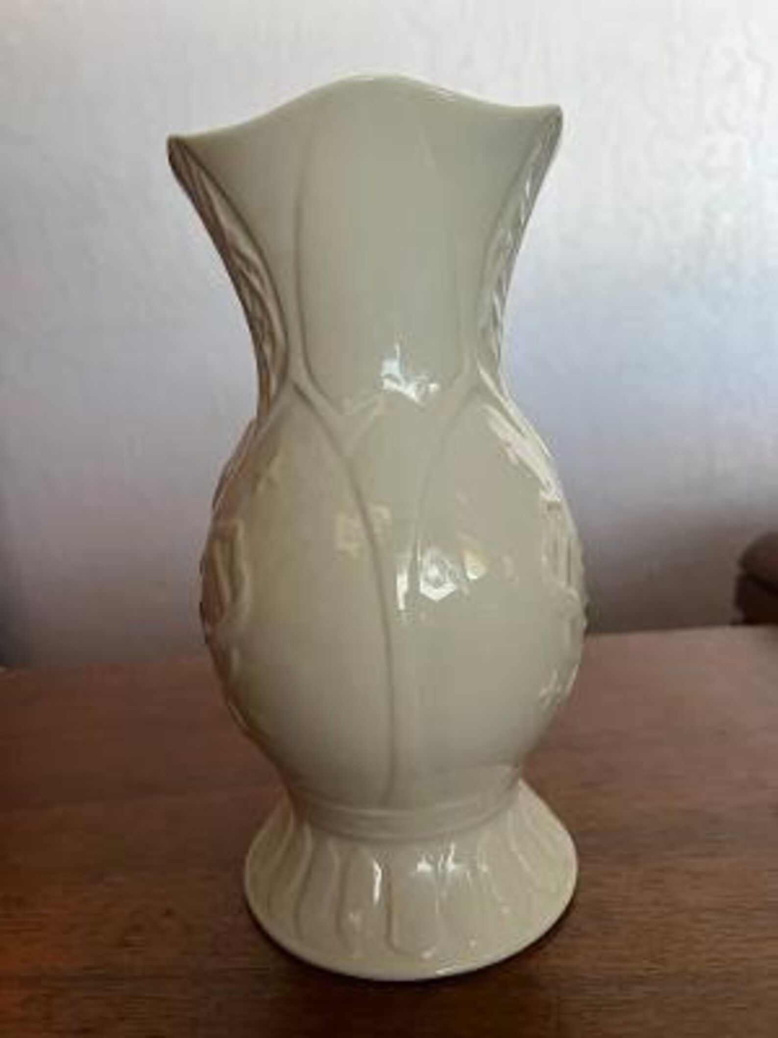 Vintage Beleek Shamrock Vase Made in Ireland - Etsy