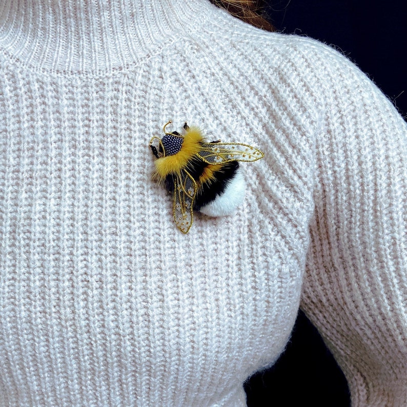 Bee Beaded Brooch Insect Nature Jewelry Bumble Bee Pin - Etsy