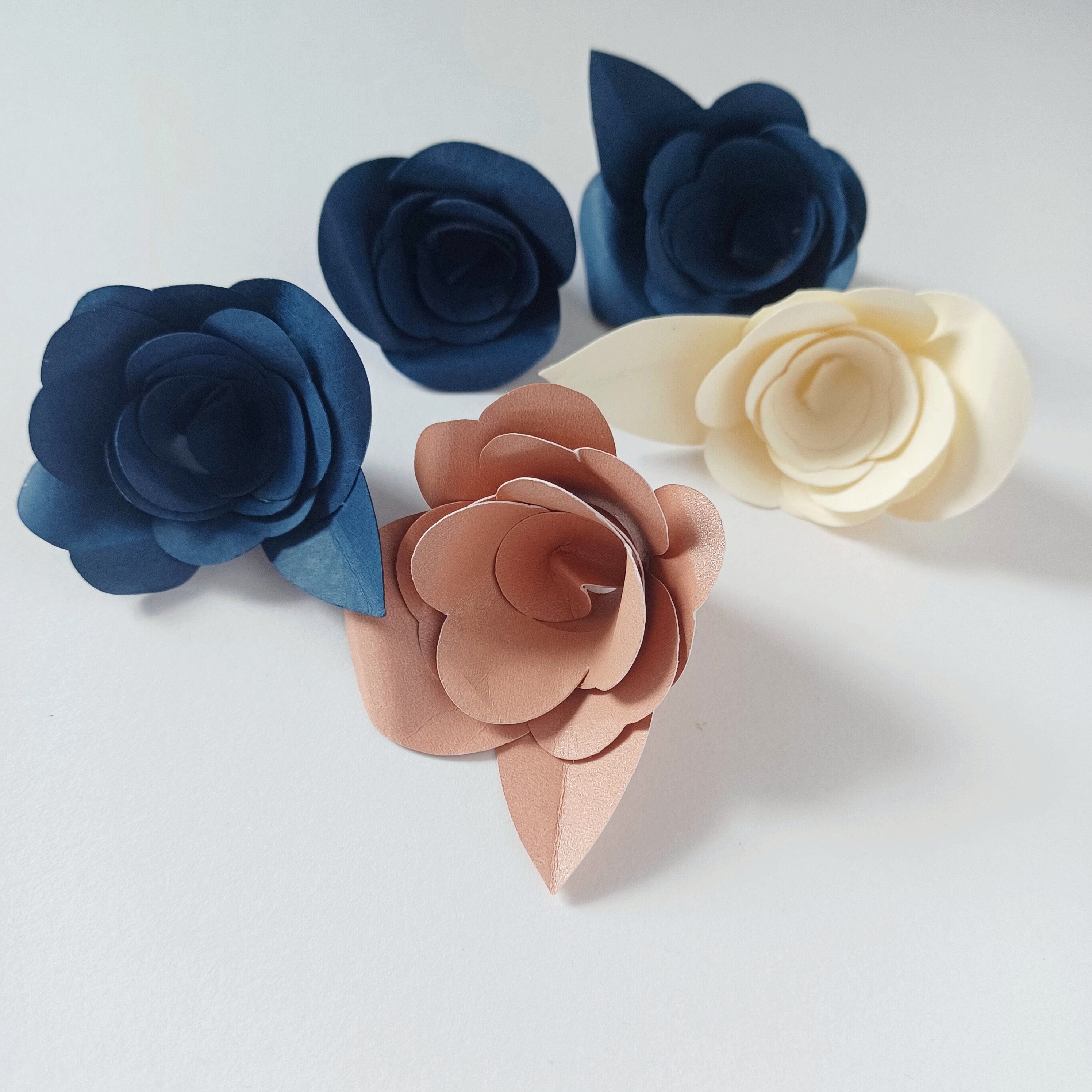 White Paper Roses Do It Yourself Craft Kit | Birthday Decorations ...