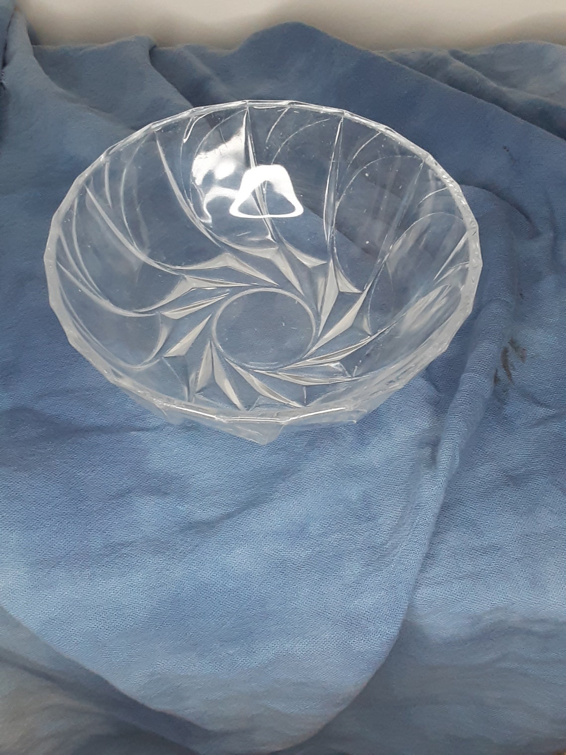 Swirl Glass Bowl/glass Bowl Decor//gl - Etsy