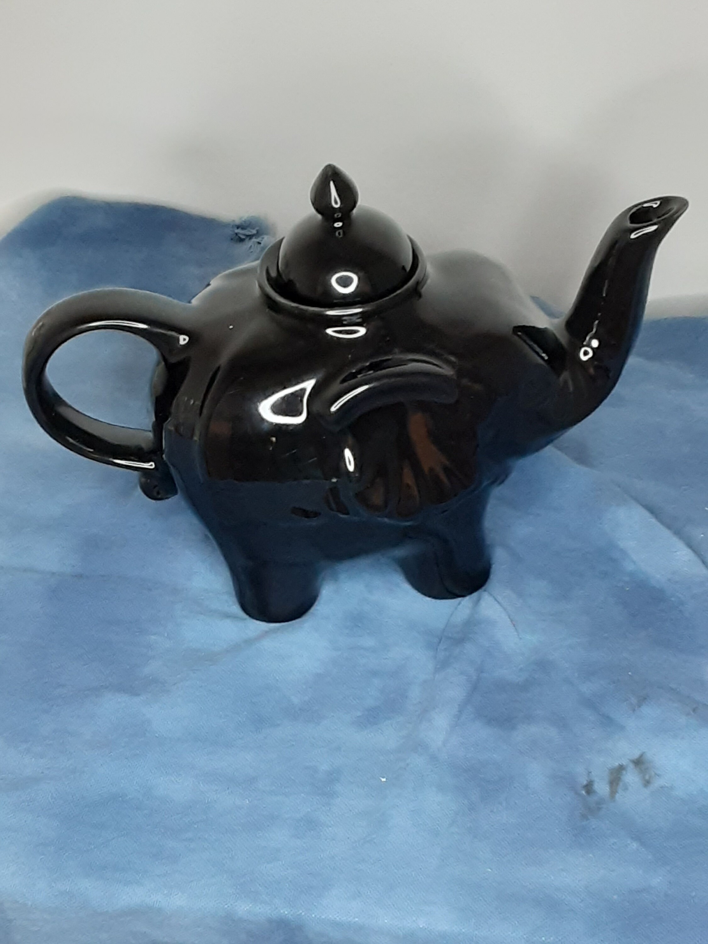 Cordon Bleu Black Elephant Tea Pot/elephant Tea Pot/home Decor/ - Etsy