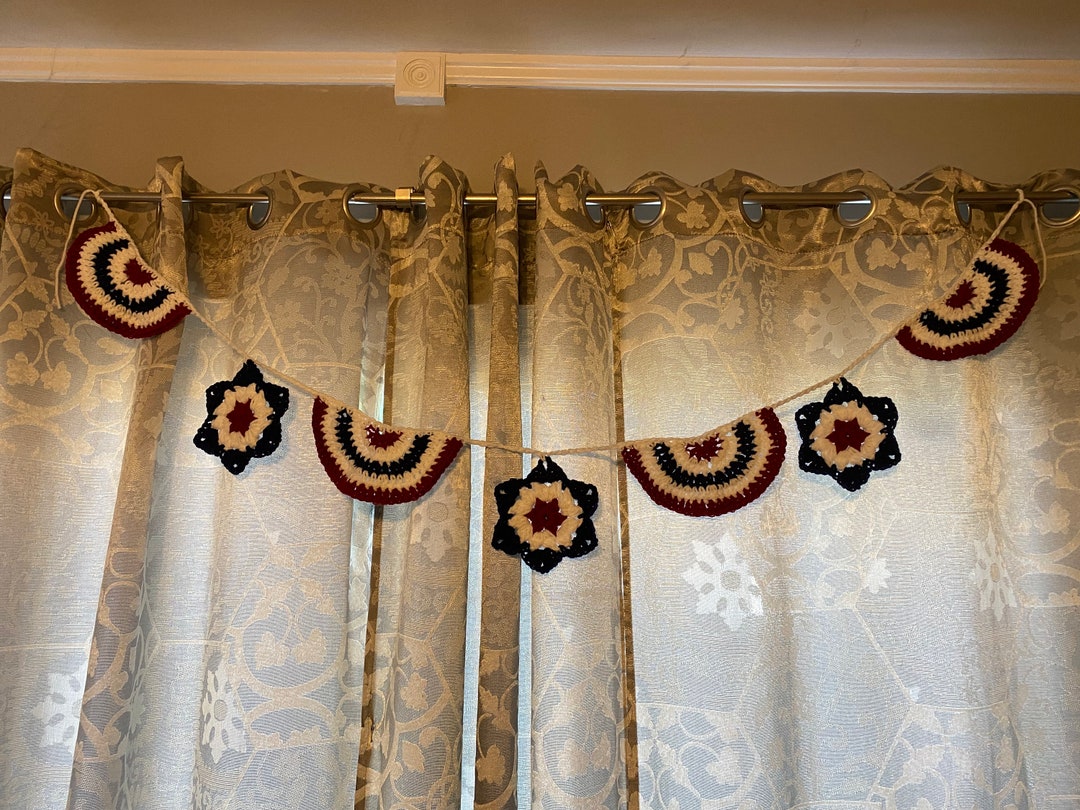 Patriotic Crochet Garland, July 4th Garland, Stars and Stripes Garland ...