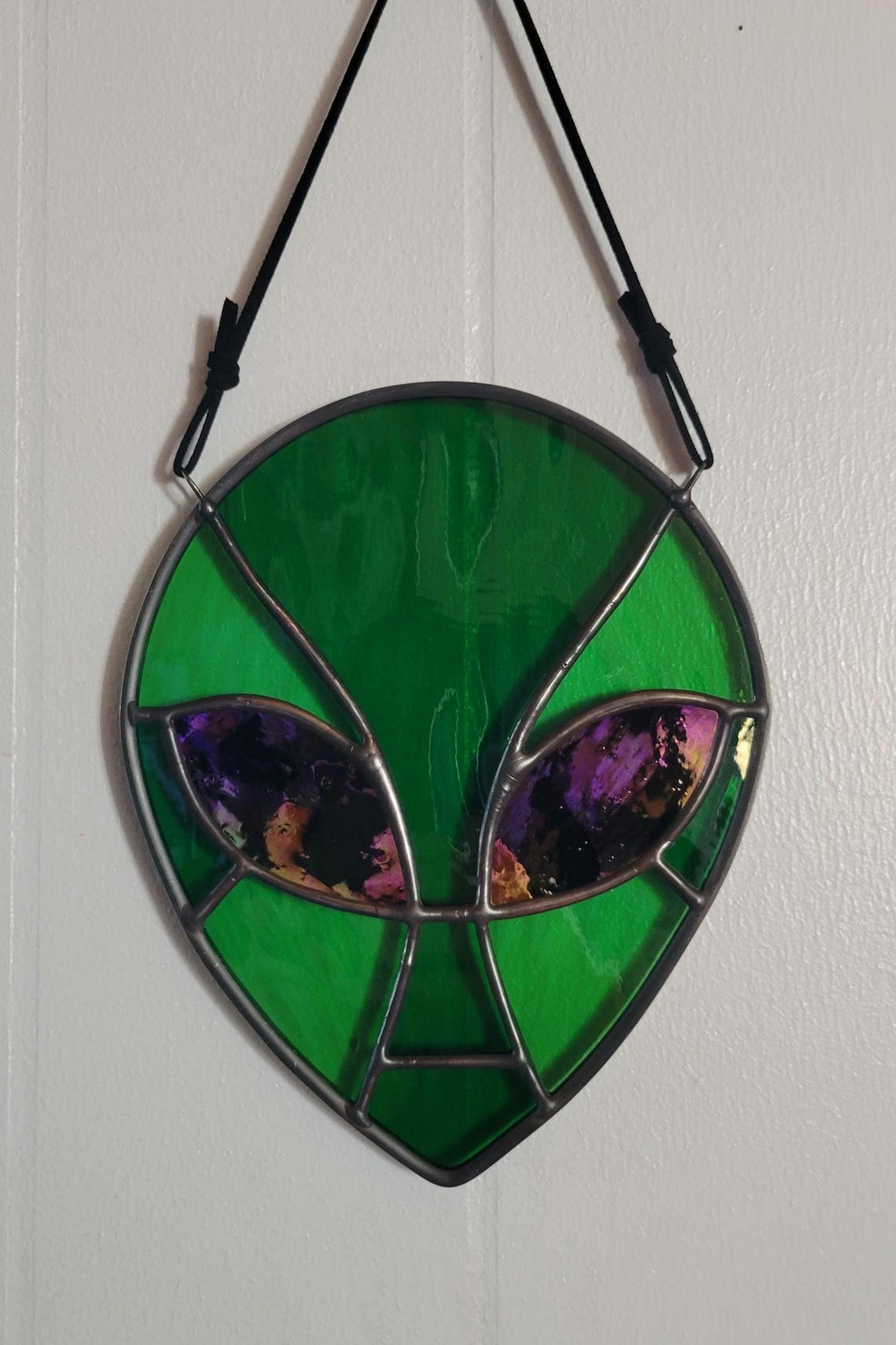 Stained Glass Alien Head, Suncatcher, UFO, Sci-fi, Cosmic Art ...