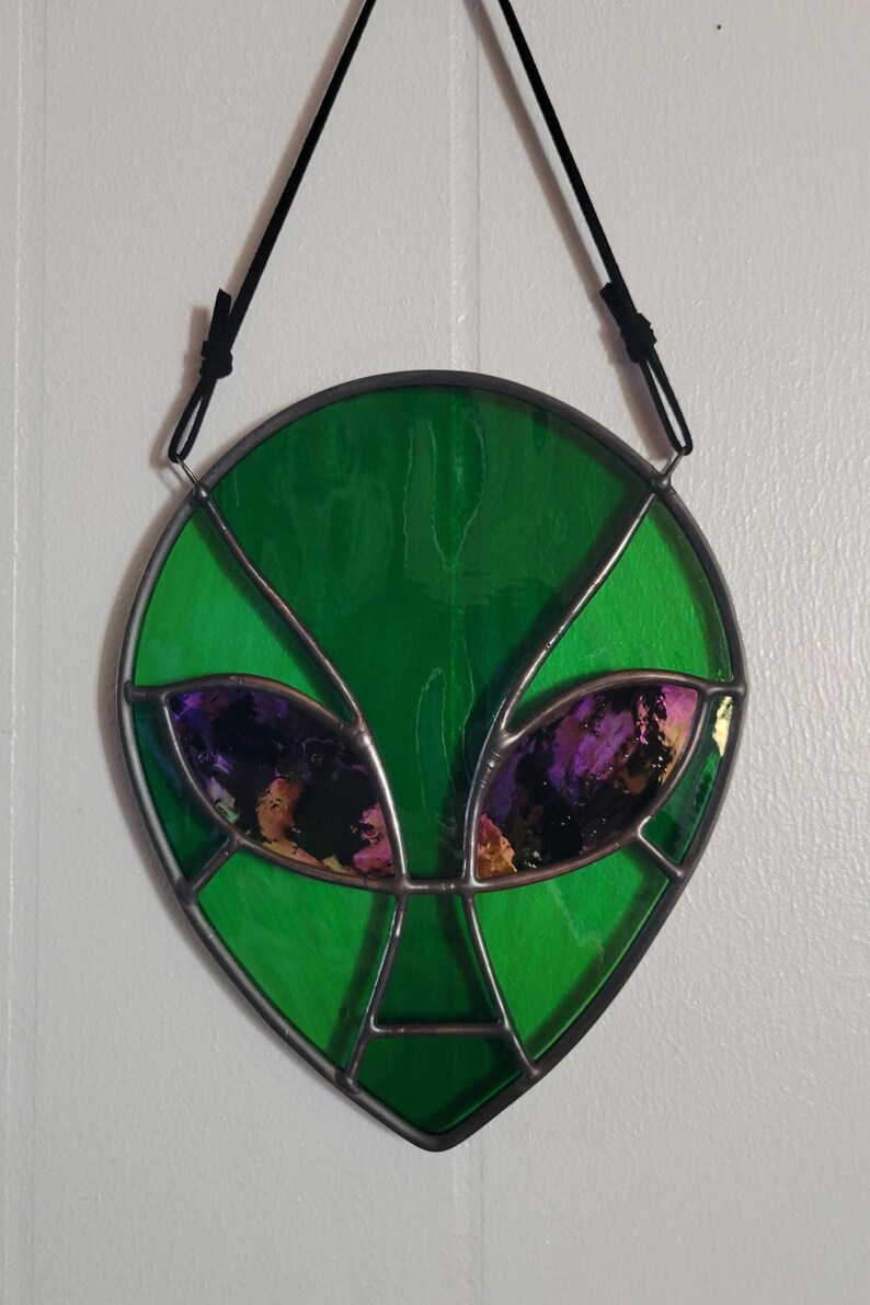 Stained Glass Alien Head, Suncatcher, UFO, Sci-fi, Cosmic Art ...