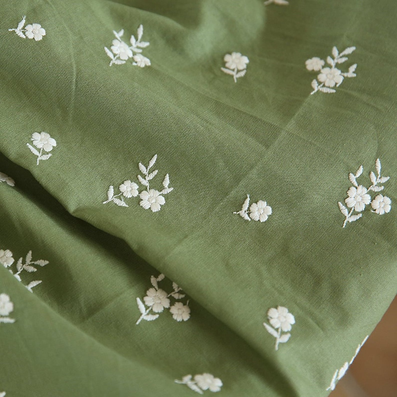 Green Floral Linen Fabricembroidered Fabricflower Linen - Etsy