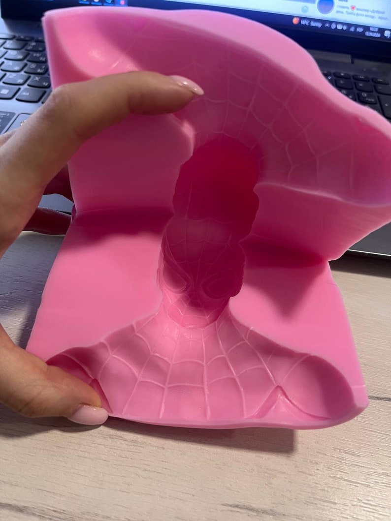 Spiderman Bust Mold: 3D Silicone Cake Topper, Fondant Decorating - Etsy