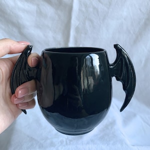 Bat Wing Handle Mug Spooky Style ACOTAR Mug Handmade Ceramic Mug - Etsy