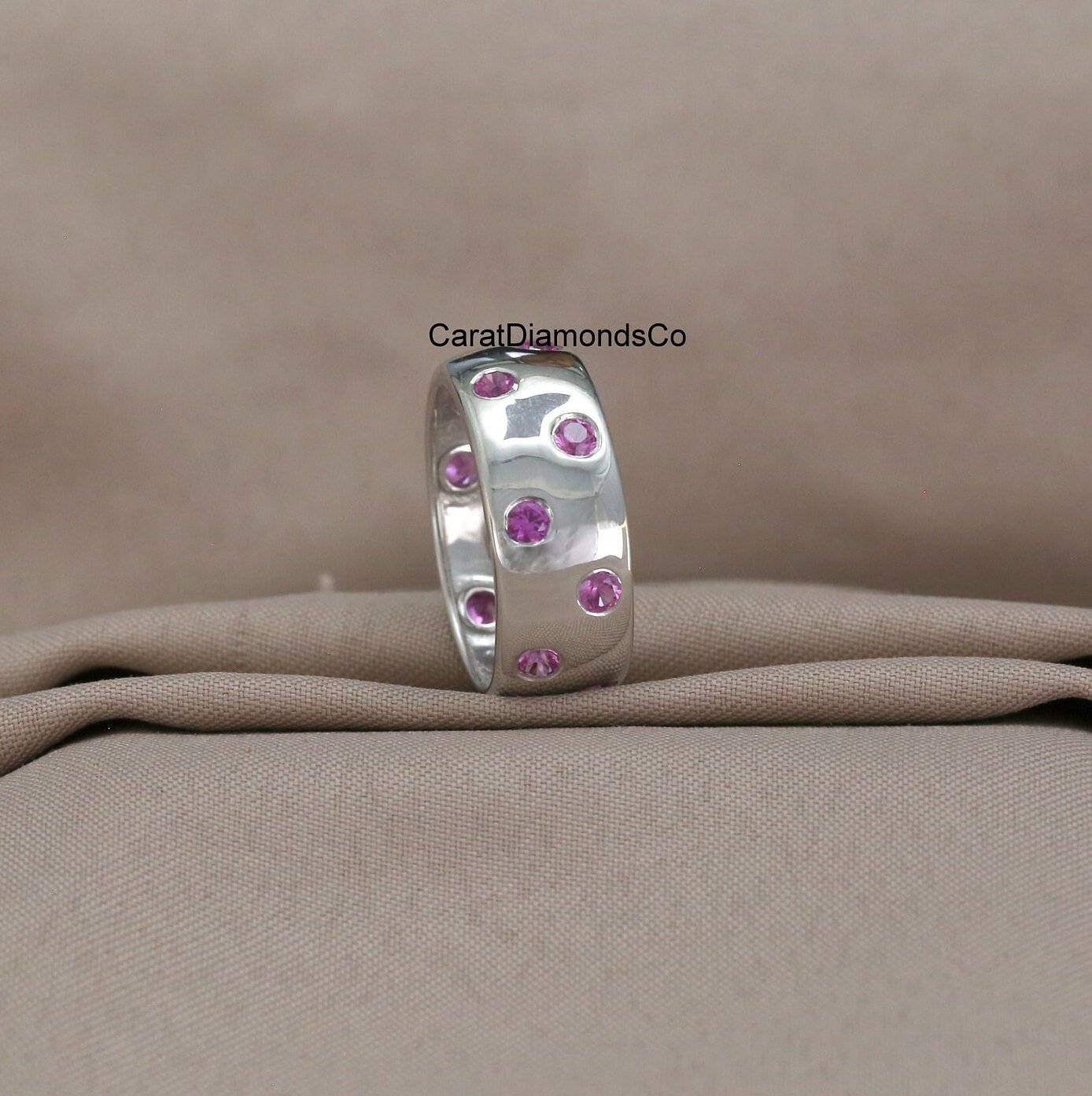A Beautiful Diamond Flush Setting Band, Gem Stone Band, 1.2 TCW Round ...