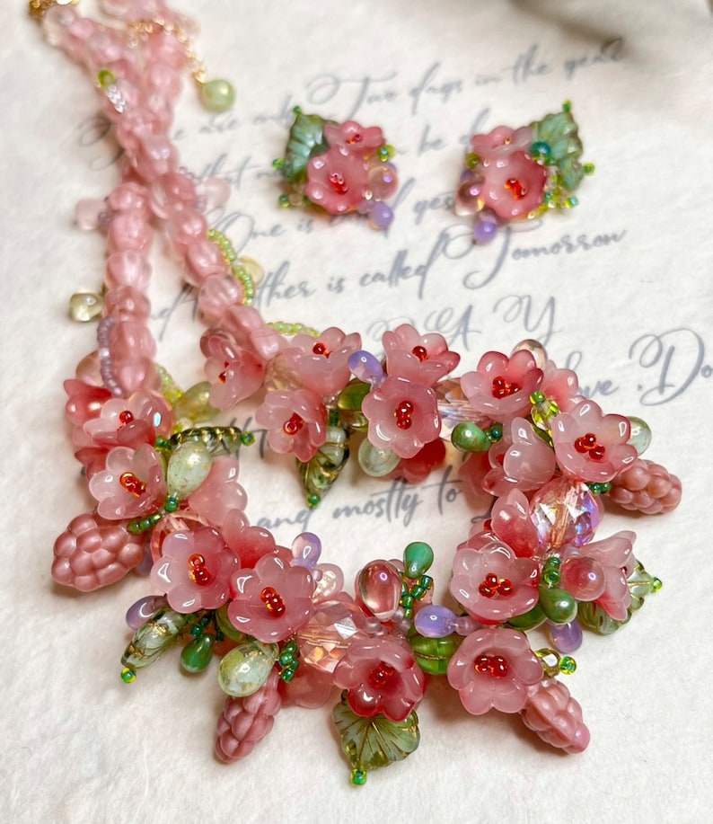 necklaces on Tumblr