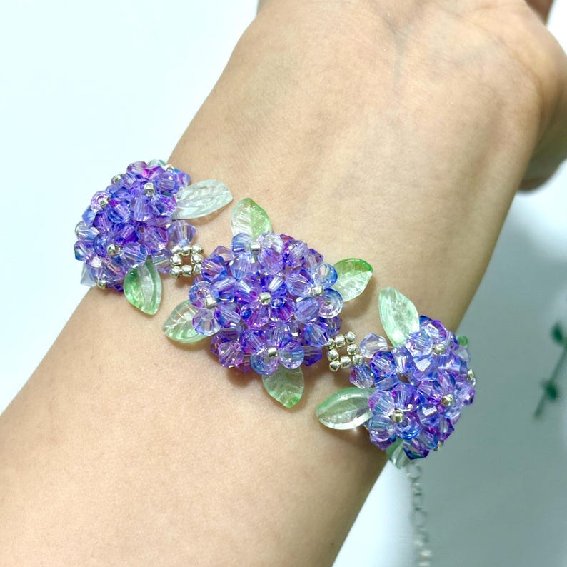 Color-changing Beaded Hydrangea Bracelet: Handmade Flower Bead Ring - Etsy