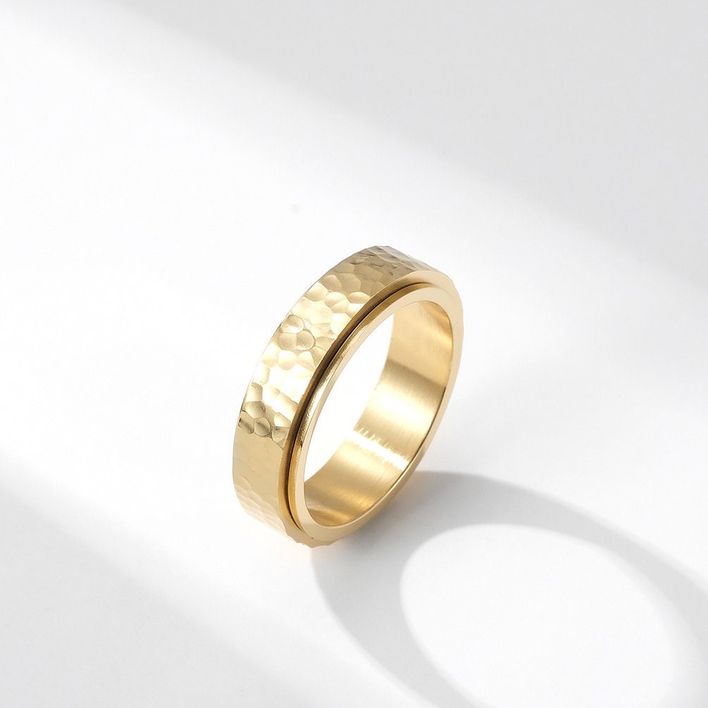 Custom Fidget Ring, Personalized Anxiety Ring, Hammered Spinner Band ...