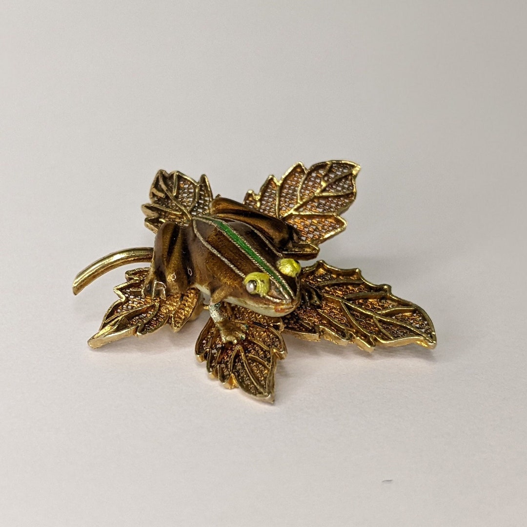 Enameled Frog on Leaf Brooch Pin in 22 Karat Gold Over Silver - Etsy