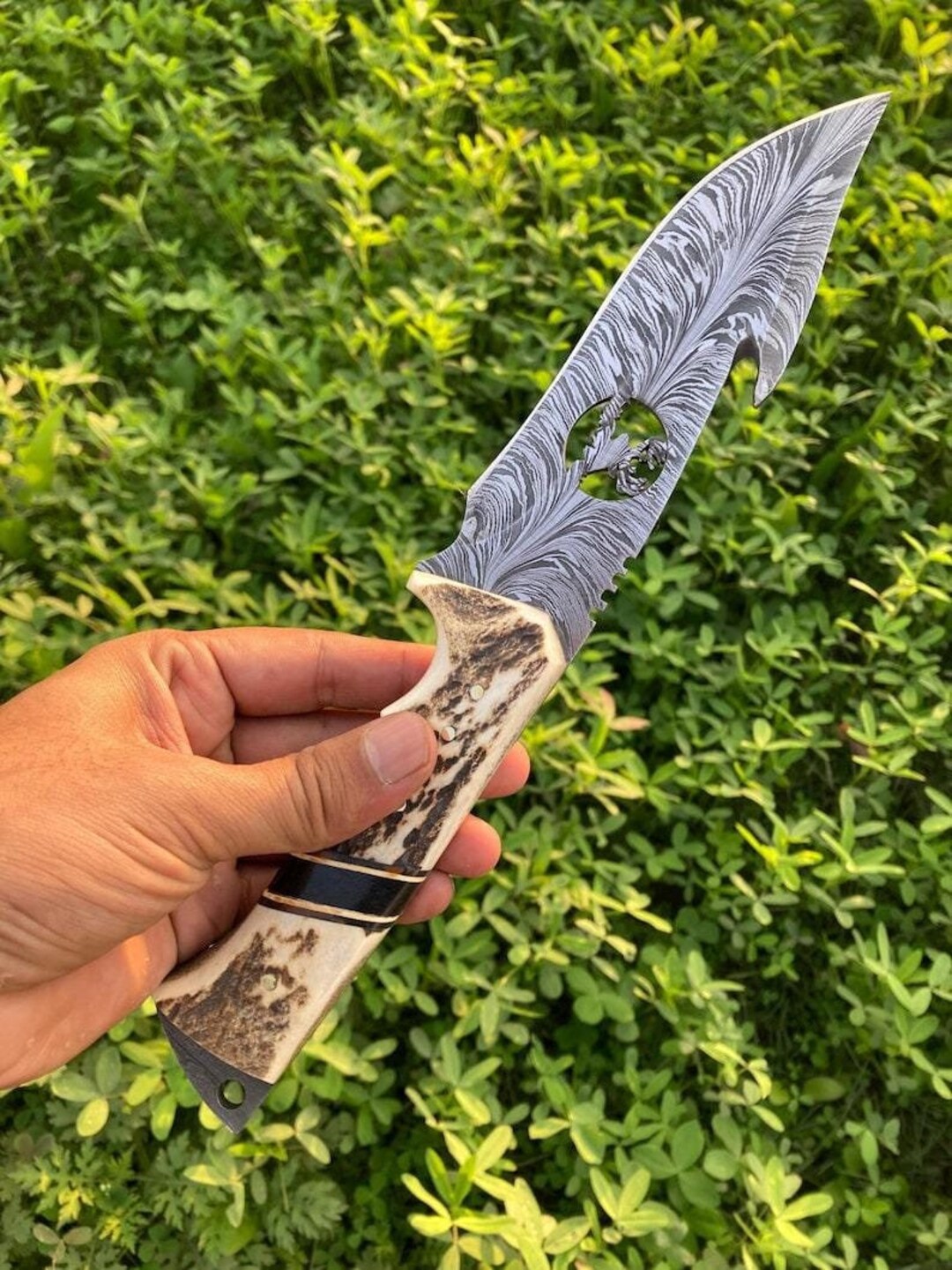 Premium Hand Forged Feather Damascus Steel Full Tang Hunting Gut Hook ...