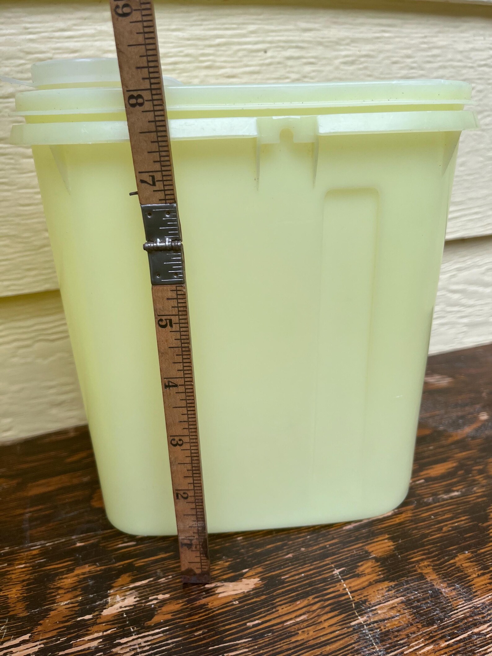 Vintage Tupperware Pitchers Lot of Two Medium and Large - Etsy