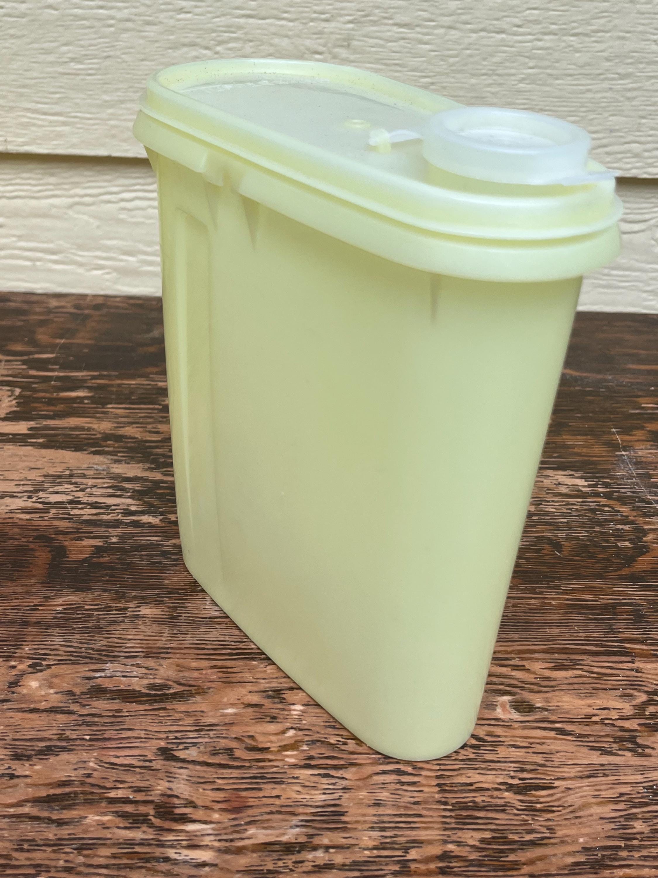 Vintage Tupperware Pitchers Lot of Two Medium and Large - Etsy