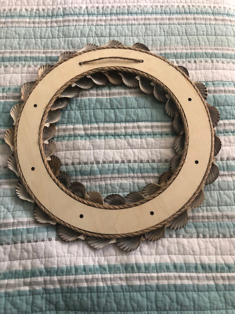 Double Row Scallop Shell Wreath 13 Coastal Wreath Beach - Etsy