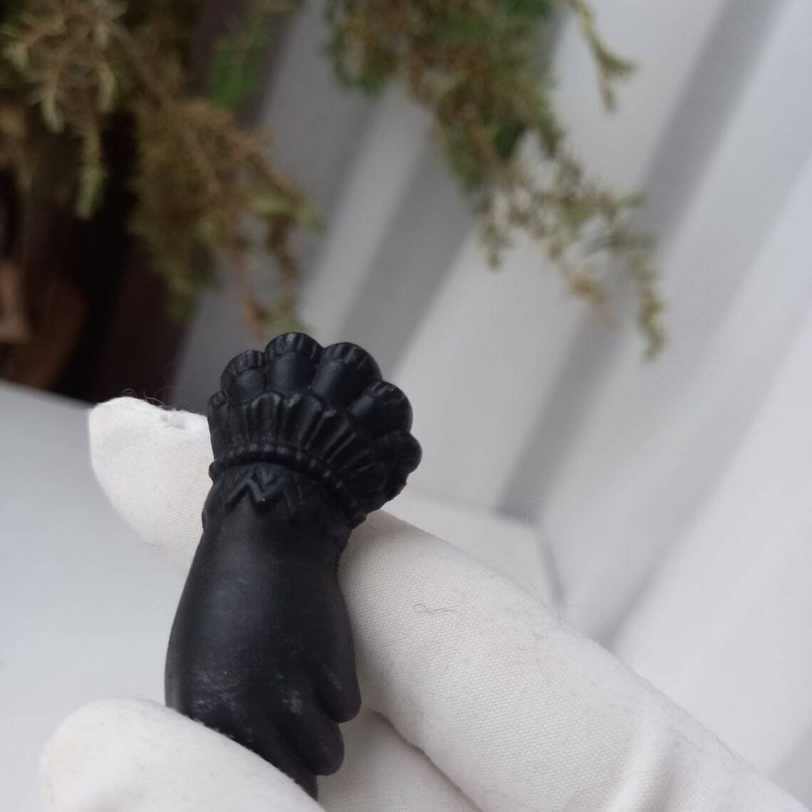 Antique Mourning Brooch, Victorian Bog Oak Hand Mourning Brooch Pin ...