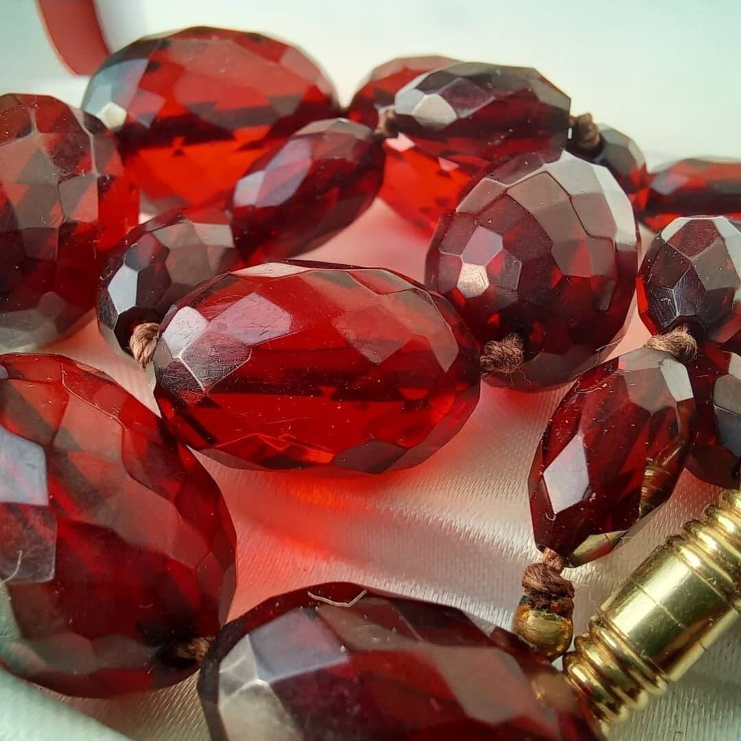 Vintage Art Deco C1930 Faceted Red Cherry Bakelite Beaded - Etsy