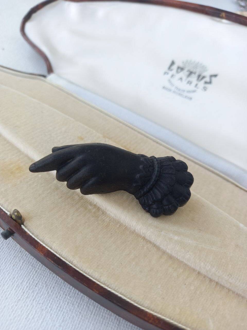 Antique Mourning Brooch, Victorian Bog Oak Hand Mourning Brooch Pin ...