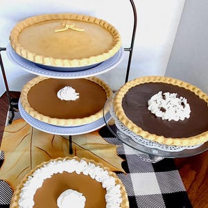 9.5 Pumpkin, Chocolate, or Apple, Faux Pies Faux Food /fake Bake ...