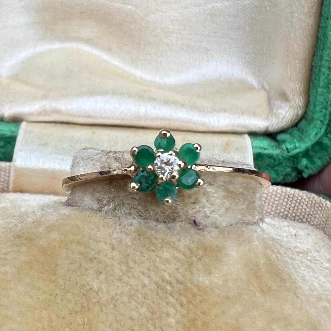 Vintage Emerald Ring | Ring Size 6 | Unique Stackable Emerald Ring ...