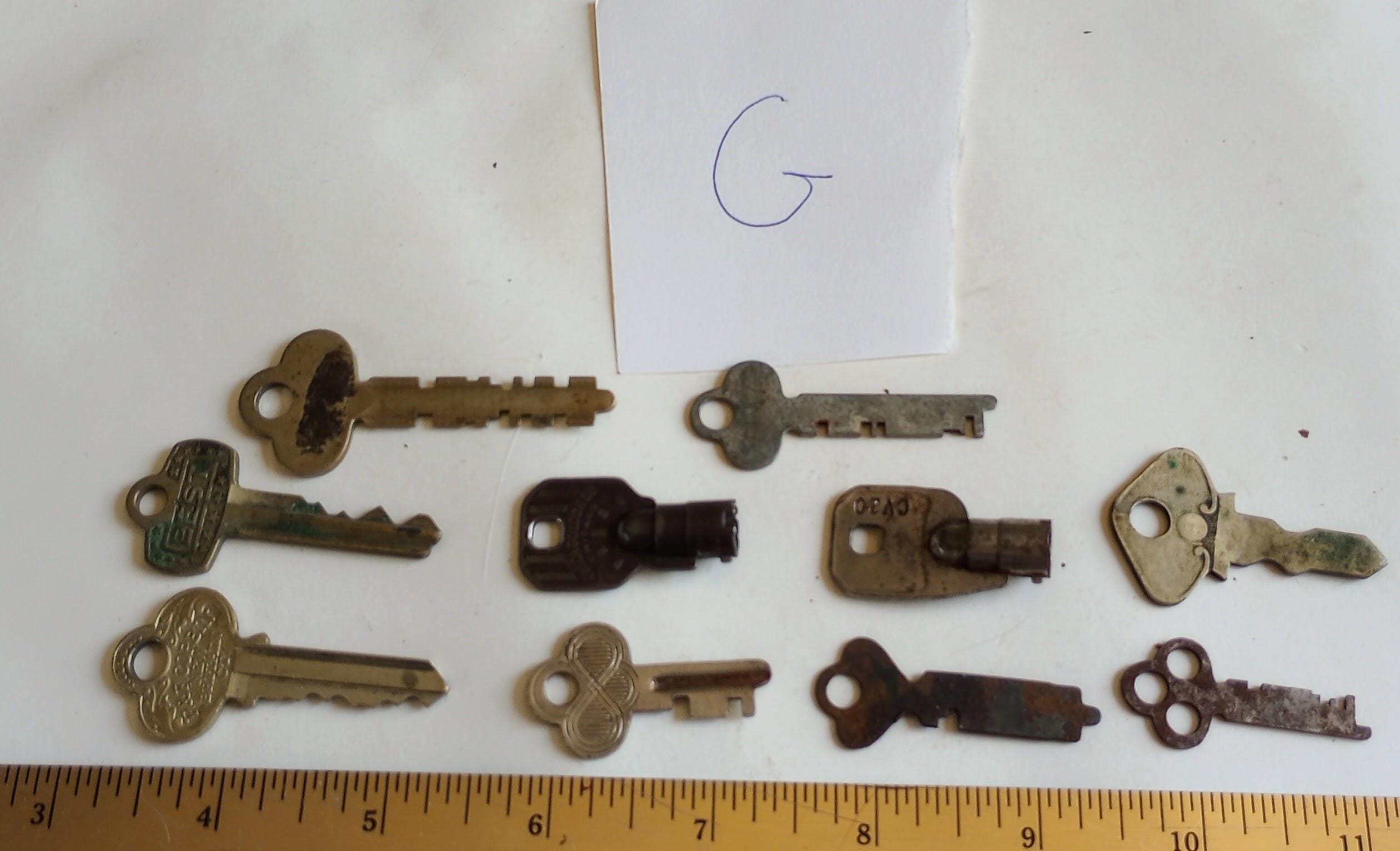 Rusty Vintage Keys Various Types Cabinet House Car Vending Sets of 10 ...