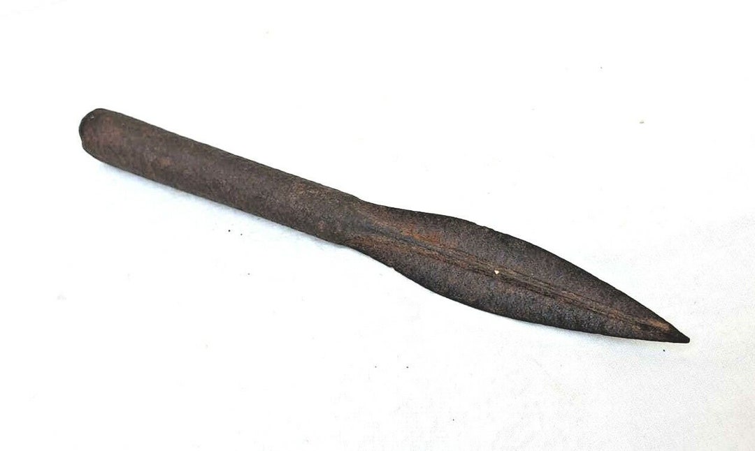 1930's Old Vintage Antique Iron Fine Hand Forged Very Rare Spear Head ...