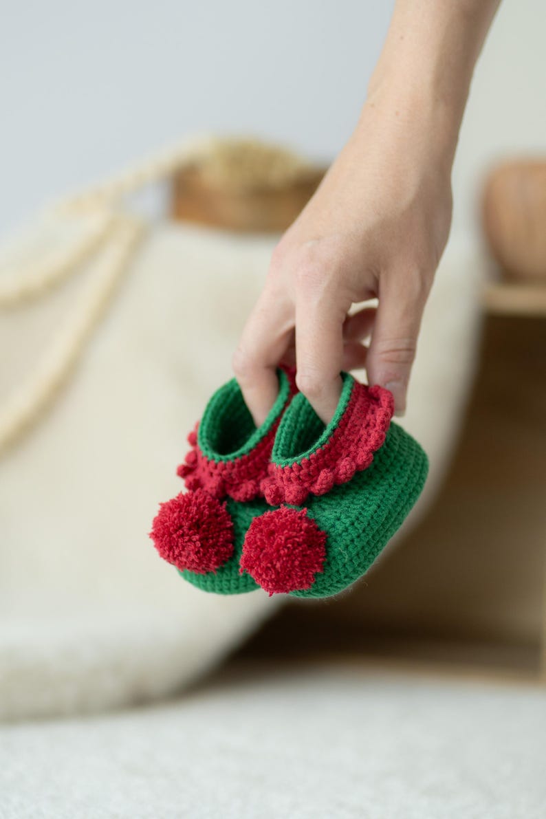 Crochet Elf Baby Shoes Pattern, Easy Christmas Baby Slippers, Handmade ...