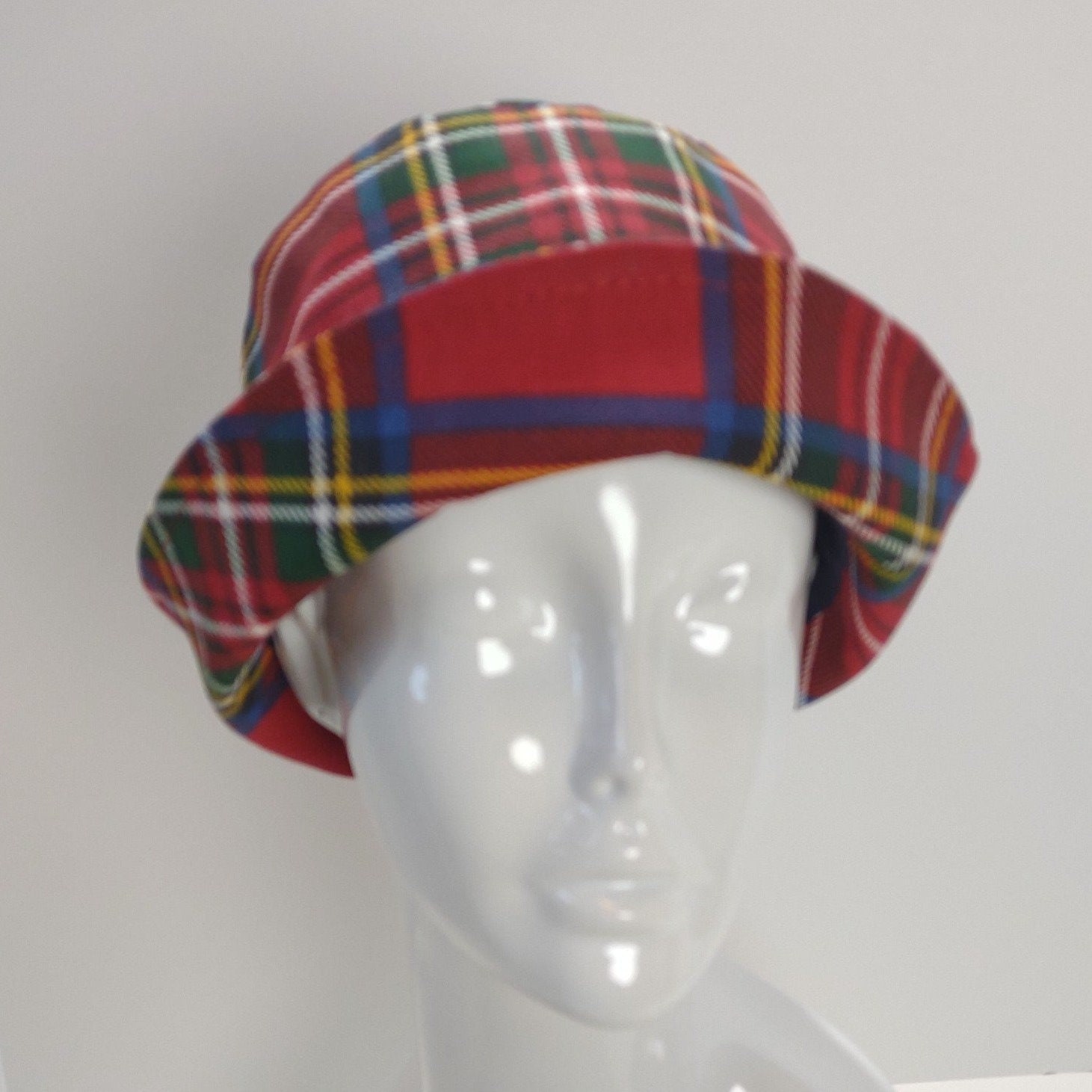 Red Tartan Cuffed Hat | Women's Medium - Etsy