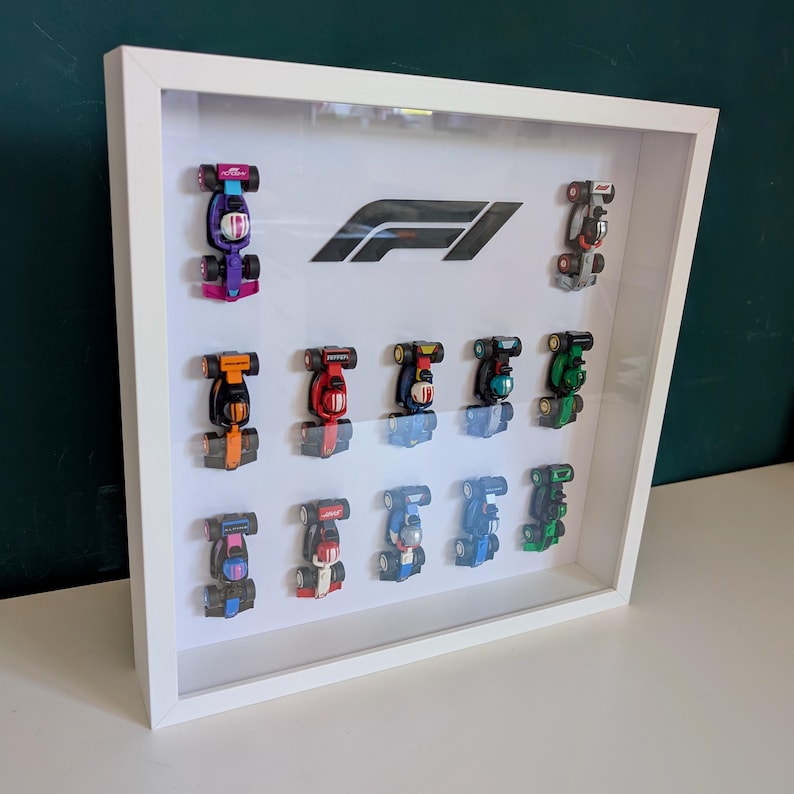 LEGO F1 Minifigures (71049) Display Frame - Collectibles - Ferrari ...