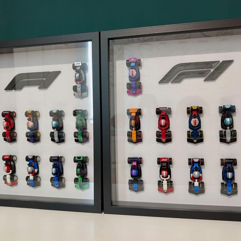 LEGO F1 Minifigures (71049) Display Frame - Collectibles - Ferrari ...