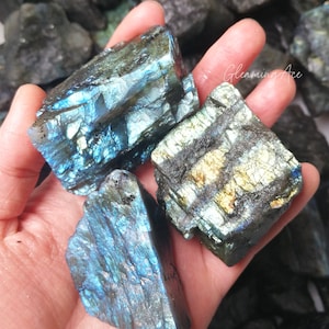 Natural Raw Labradorite Stone, Wholesale Rough Labradorite Crystals ...