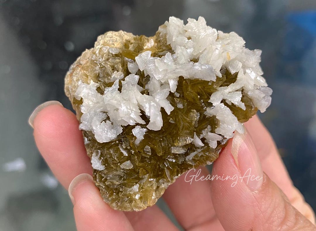 Golden Siderite Crystal Cluster With White Dolomite Olive Bronze ...