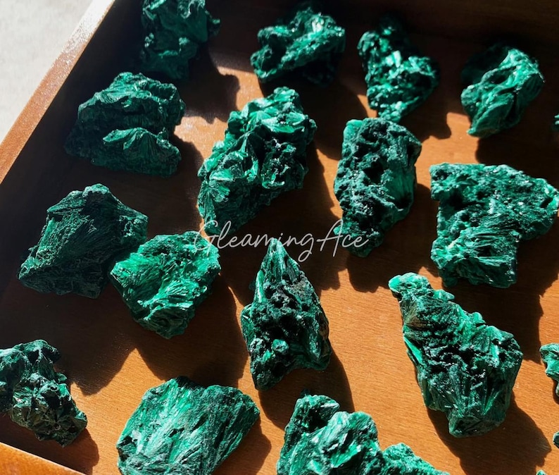 Natural Rough Malachite Gemstones, Rough Velvet Malachite Crystal ...