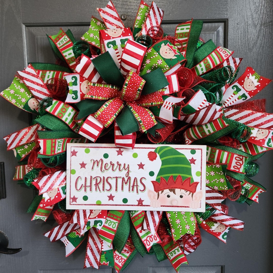 Christmas Elf, Holiday Elf Wreath, Classic Holiday Colors, Green, Red ...