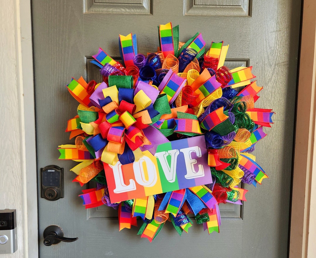 Pride Love Wreath, Rainbow Ribbon, LGBTQ Decor - Etsy