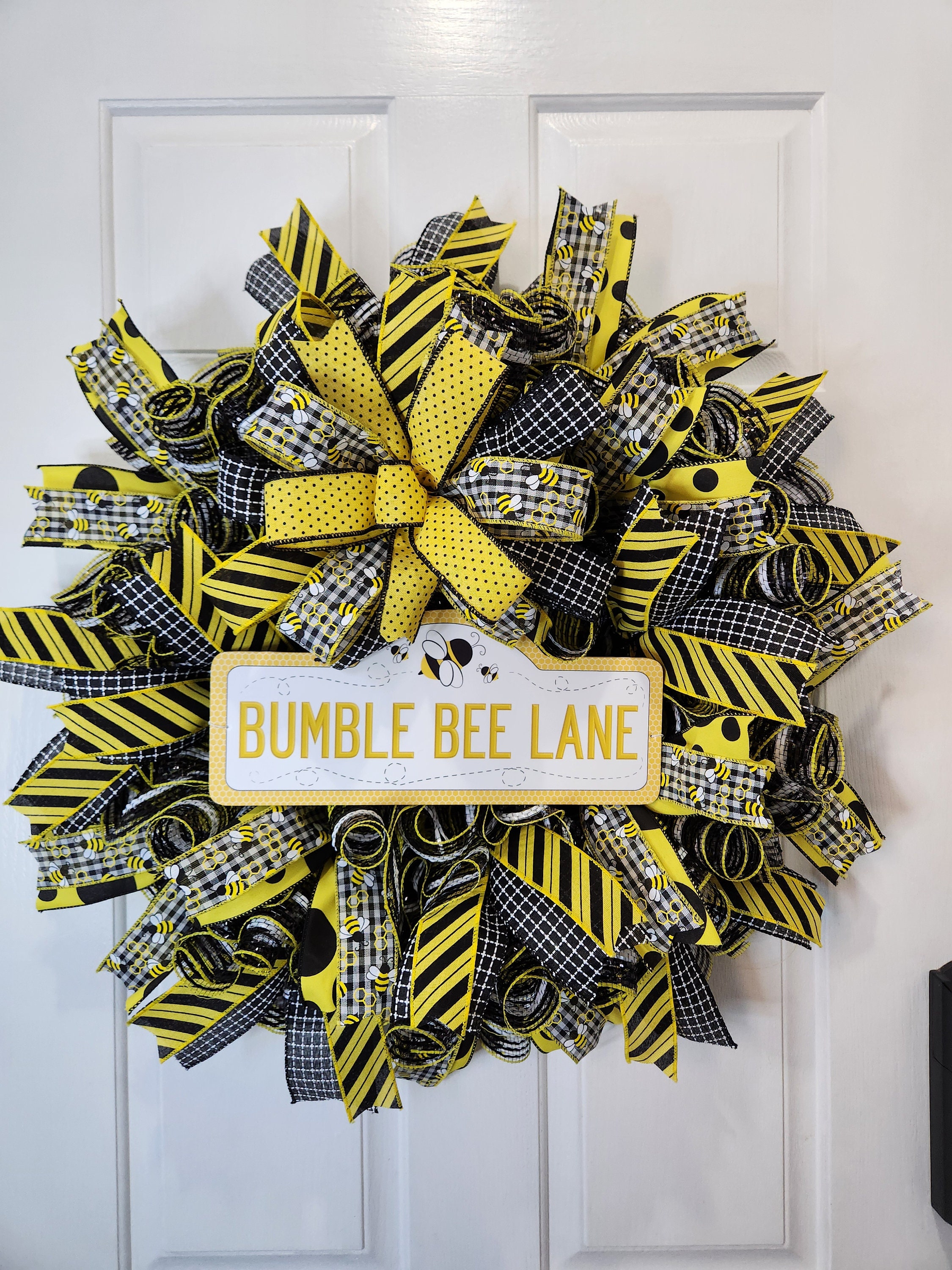 Bumble Bee Lane, Bee Wreath, Honey Bee, Spring Wreath, Year-round ...