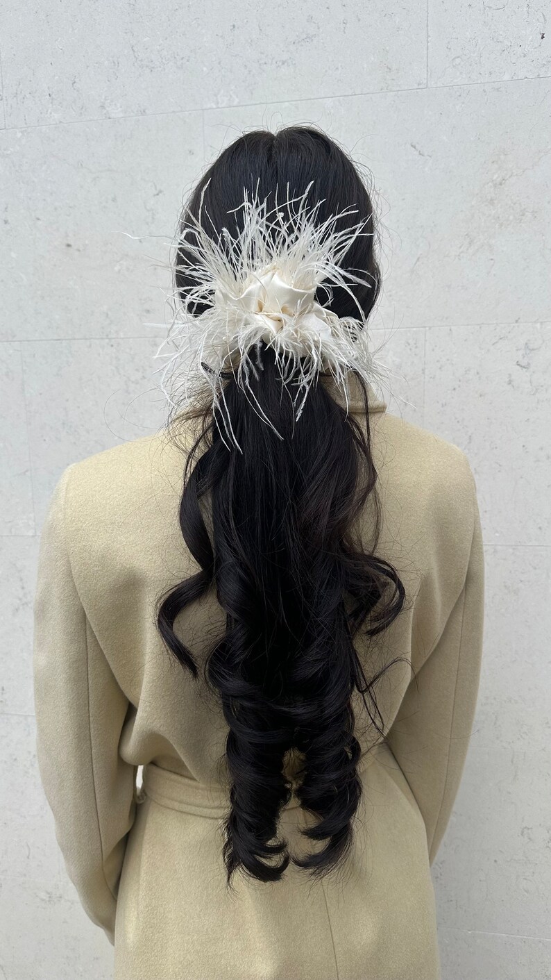 Scrunchie With Feathers in Ivory White, Scrunchie With Feathers, Silk ...