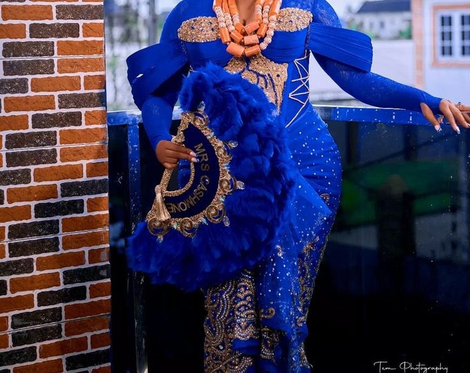 Nigerian, African Traditional Weddings Bridal Feather Hand Fan. Classic ...