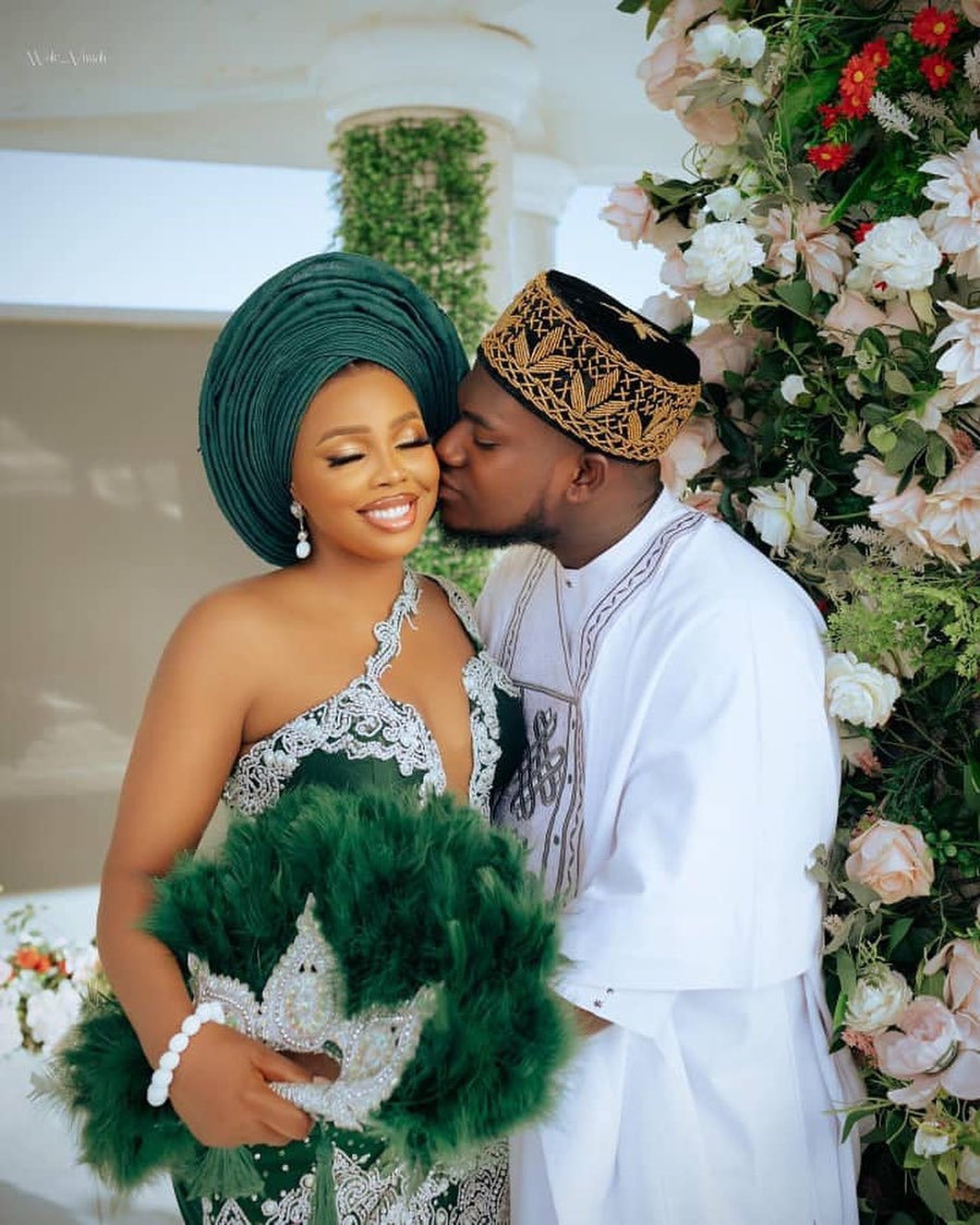 African Feather Hand Fan Brides Hand Fan Nigerian Wedding - Etsy