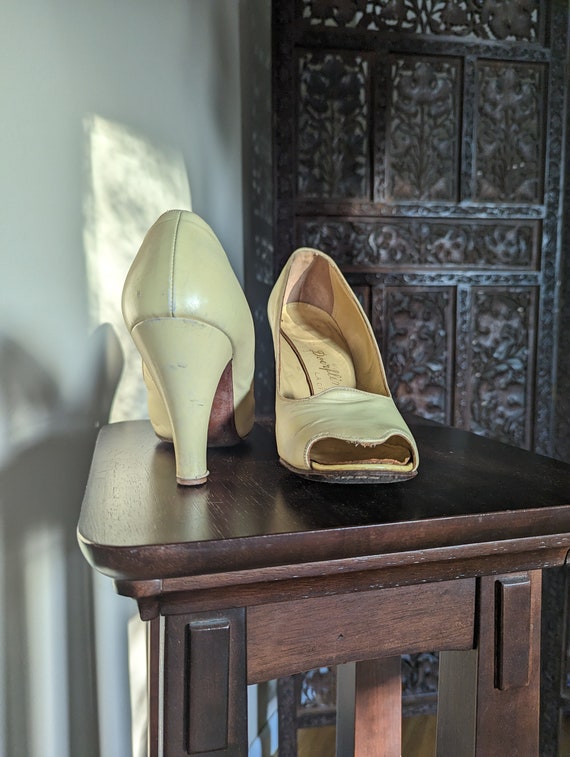 1950s Peep Toe Pumps Gem 5618