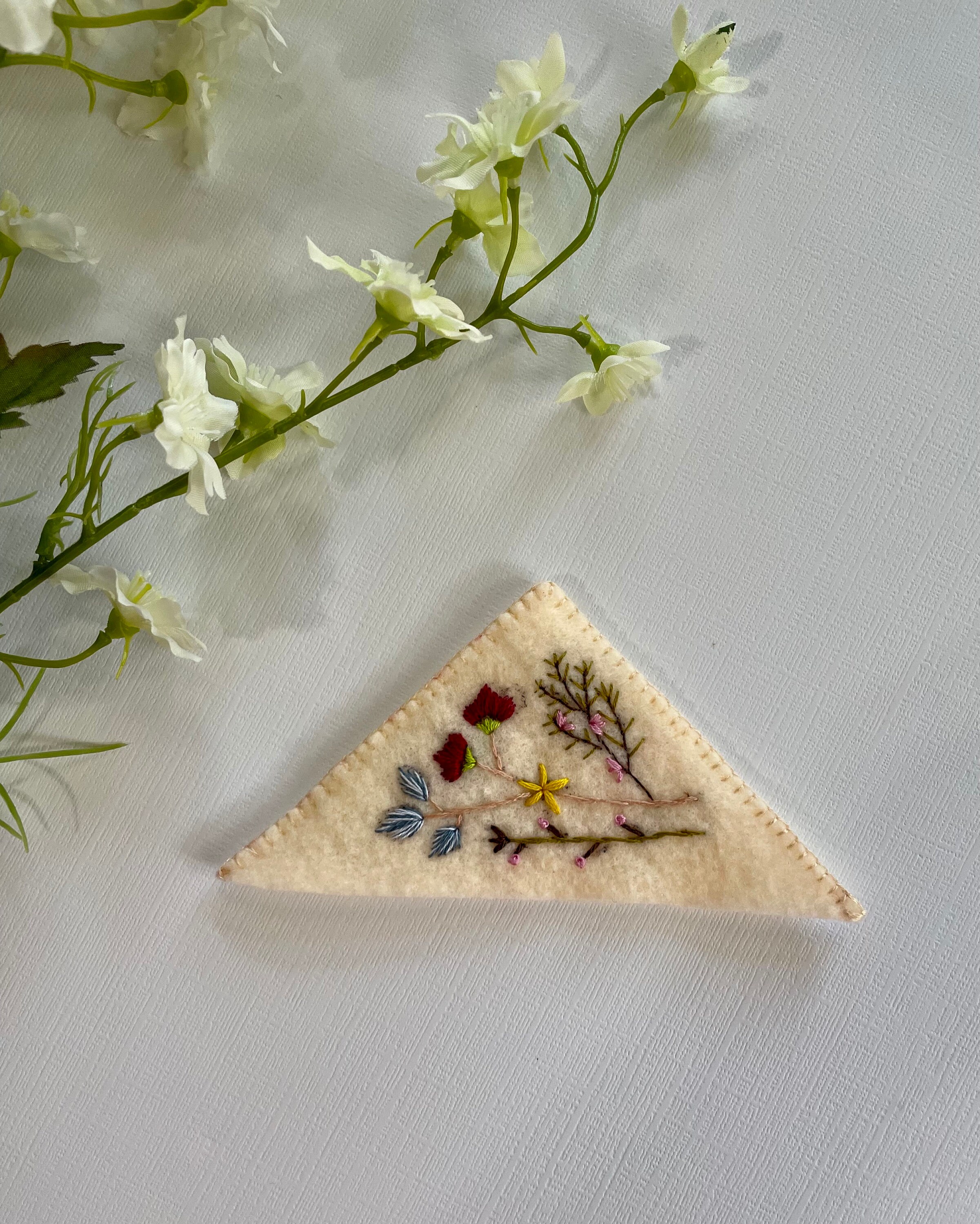 Floral Felt Corner Bookmark Hand Embroidered Bookmarks Book - Etsy UK