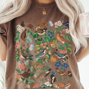 Comfort Colors Vintage Aesthetic Bird Shirt, Botanical Floral ...