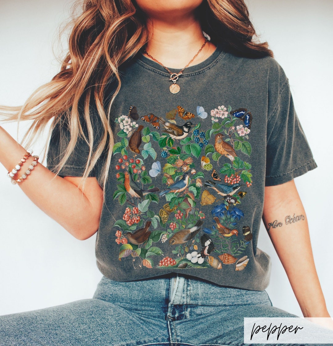 Comfort Colors Vintage Aesthetic Bird Shirt, Botanical Floral ...