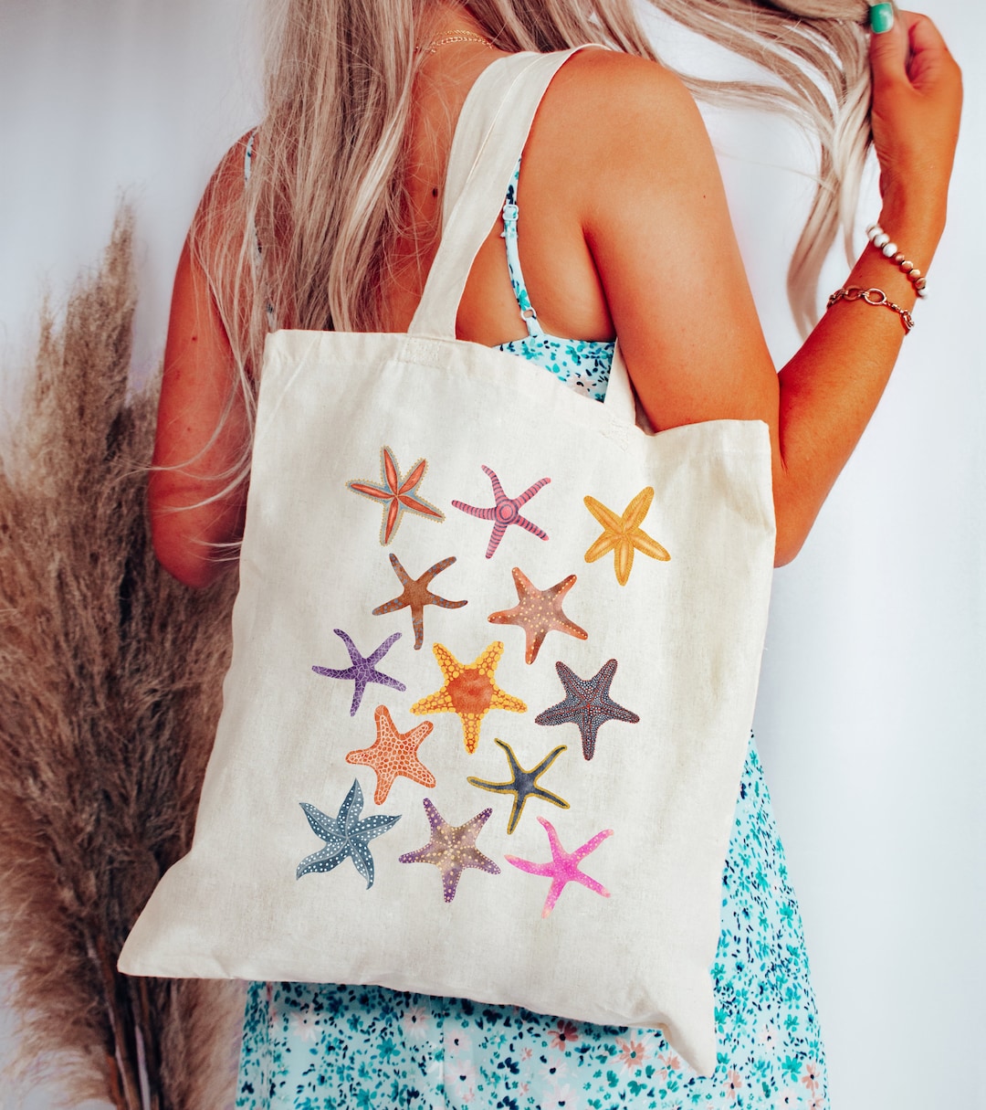 Painted Starfish Tote Bag, Beach Day Tote Bag, Summer Crustaceancore ...