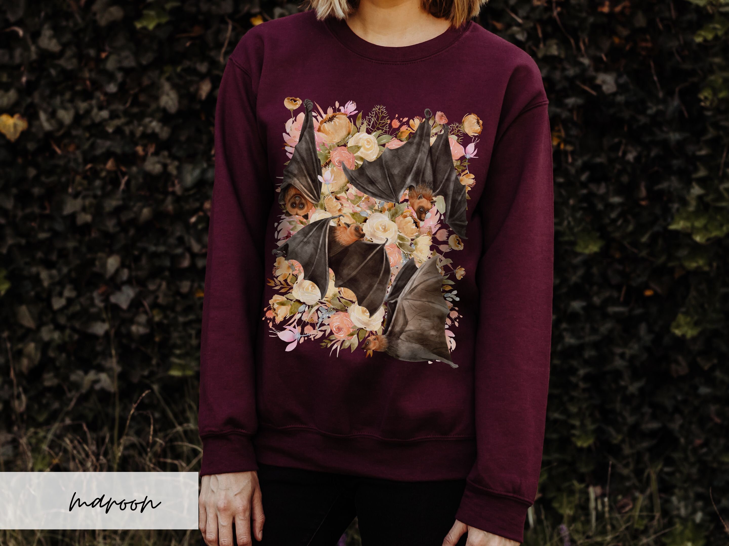 Cottagecore Painted Bats Sweatshirt Artsy Cottagecore Noir - Etsy