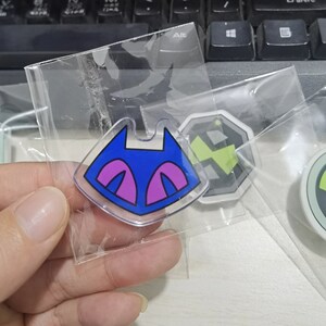 Pin Clear Acrylic White Plastic Badge Brooch of Your Cartoon Favorites ...